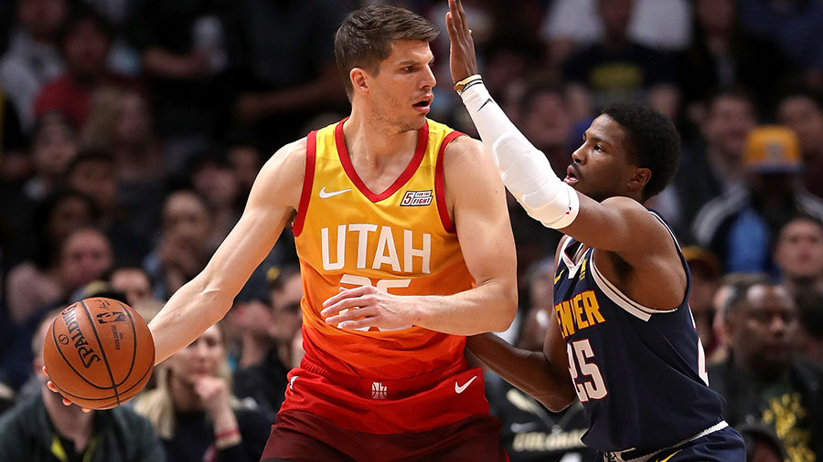 Jazzman Kyle Korver Joins Community Effort To Plant Trees In Local Park ...