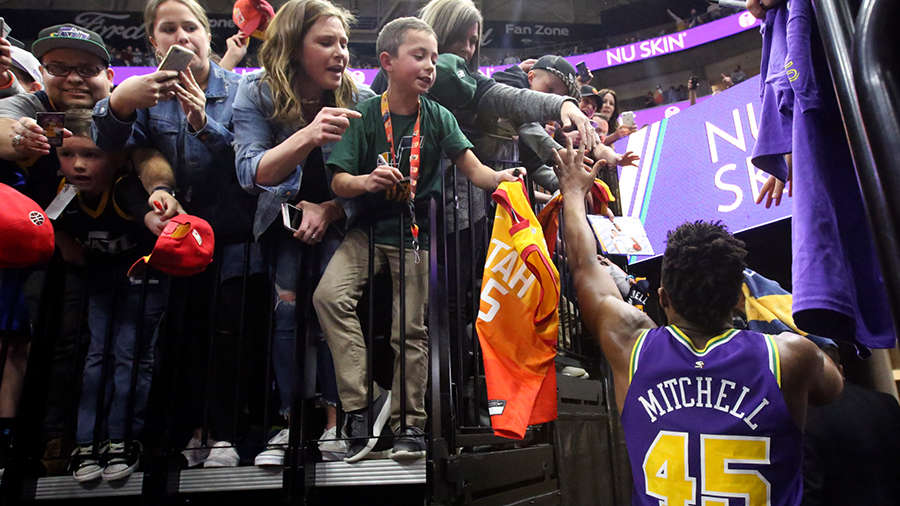 How Jazz Fans Can Stay Involved In Games Outside Of The Bubble - KSL Sports