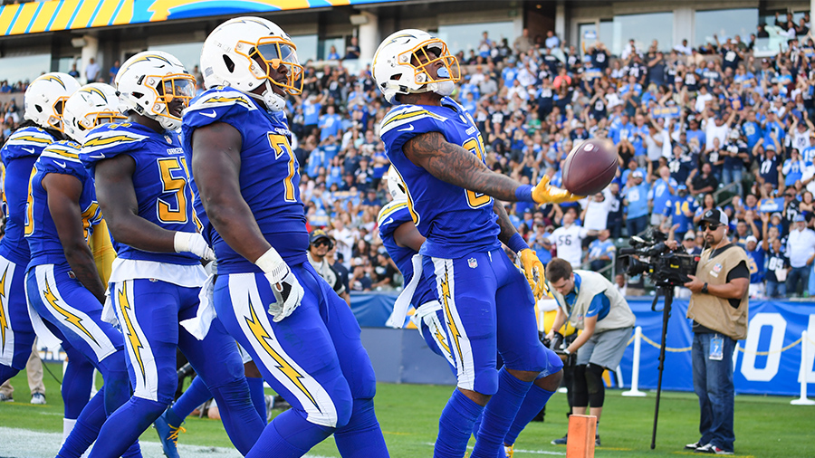 Former Weber State LB Tre'Von Johnson Giving Back To Two Mothers