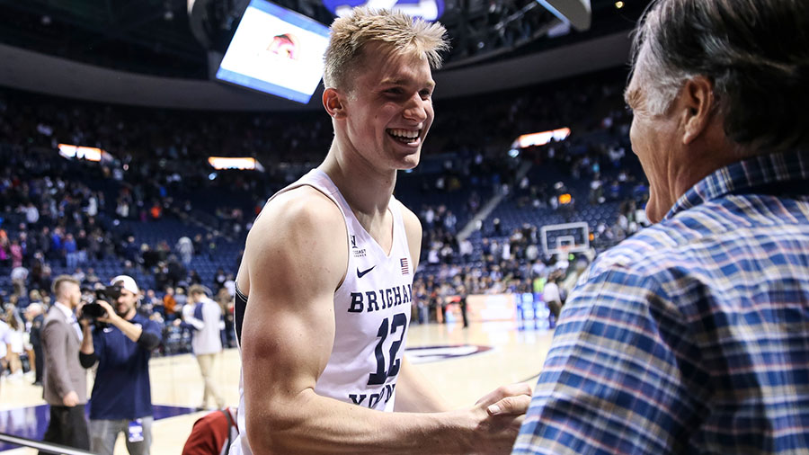 Former Cougar Eric Mika Destroys German Defender With Huge Dunk