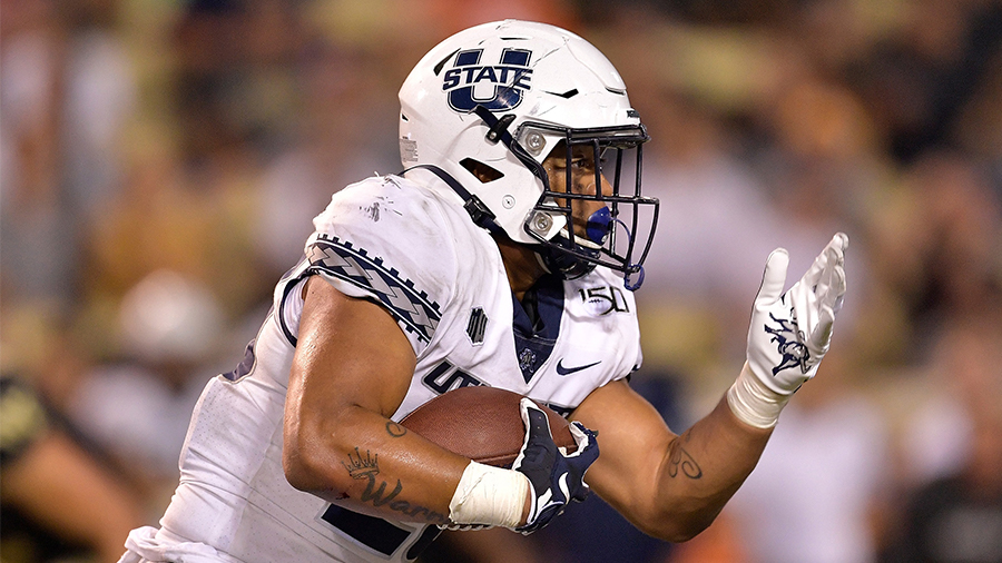 Aggies' Warren Breaks Tackles As Utah State Blows Out Stony Brook