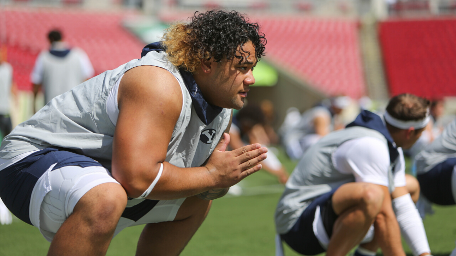 Khyiris Tonga's Parents Played Large Role In His Return To BYU For ...