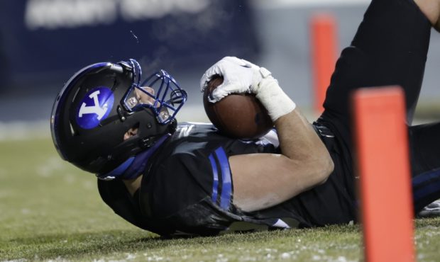 Issac Rex Dives, Hauls In Touchdown On Great Pass From BYU QB Zach Wilson
