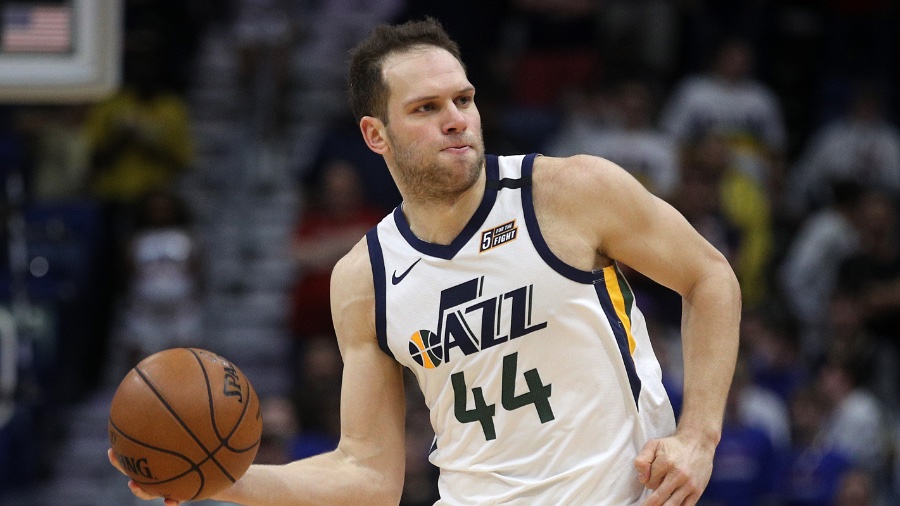 Jazz Forward Bojan Bogdanovic Scores Easy Layup After Letting Heat Defenders Fly Past