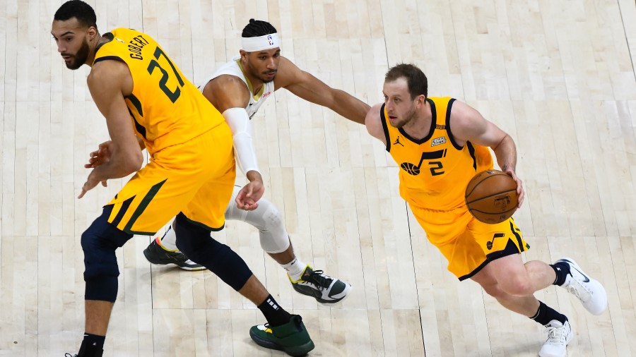 Jazz Players Joe Ingles, Rudy Gobert Execute Perfect Pick-And-Roll ...