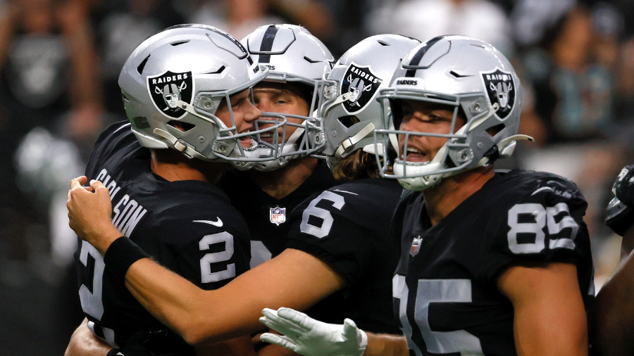 Carlson's Field Goal Gives Raiders 31-28 OT Win Over Miami