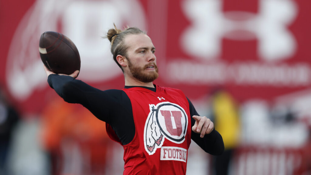 Luke Bottari Puts Utah On Board With Rushing TD