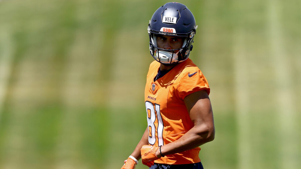 Devaughn Vele Reels In Highlight TD Grab At Broncos Practice