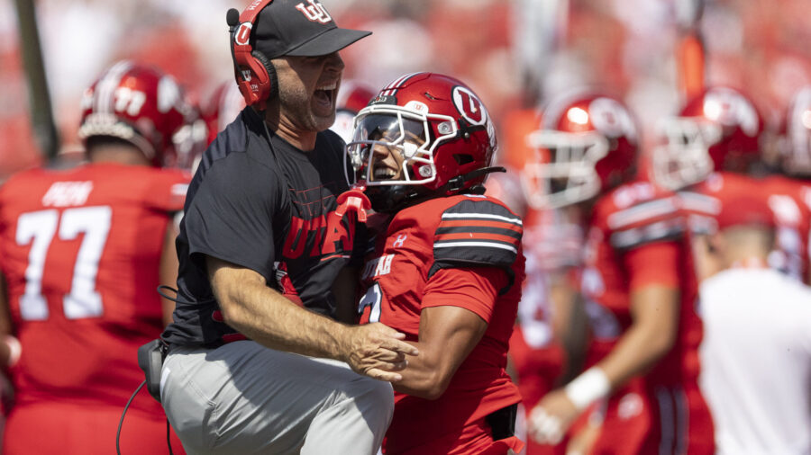 Utah CB Smith Snowden Intercepts Bryson Barnes In First Quarter