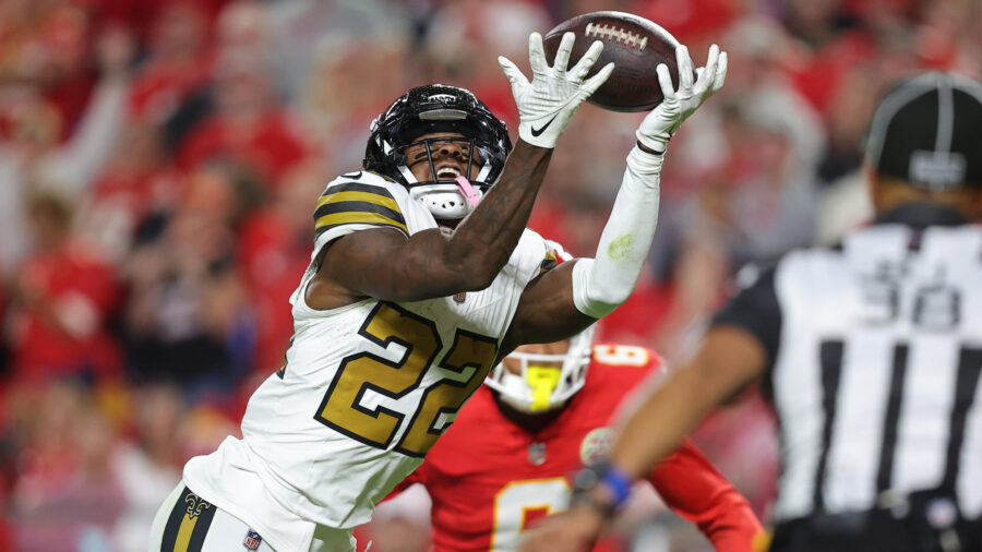 Rashid Shaheed Takes Top Off Defense On 43-Yard Touchdown